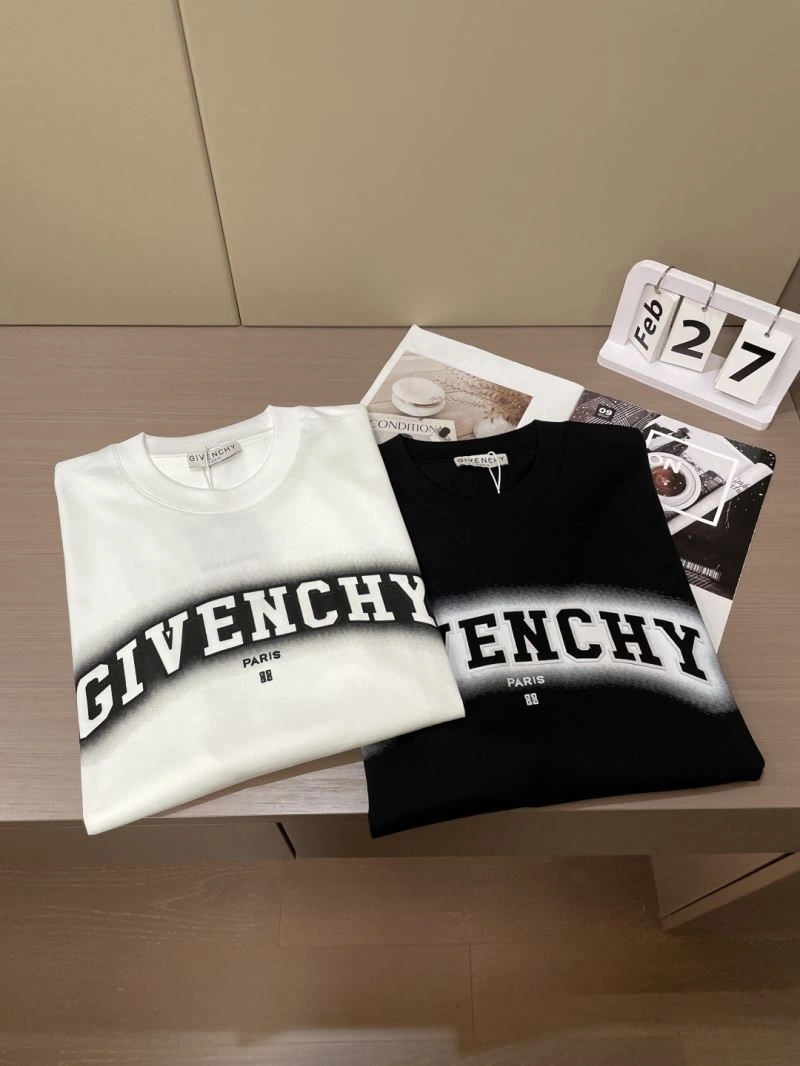 High accuracy Givenchy T-Shirts