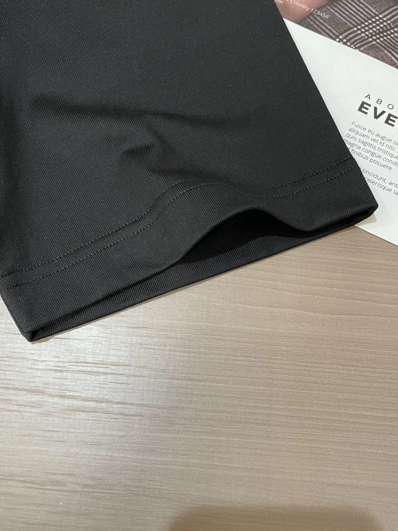 Bargain Givenchy T-Shirts