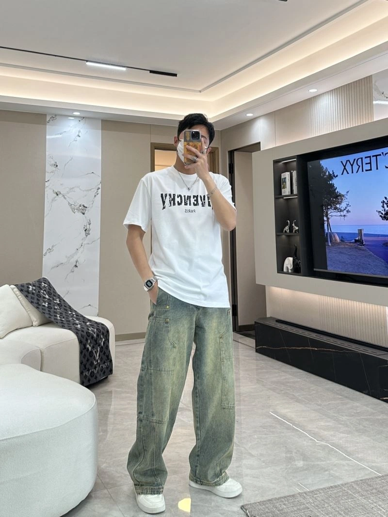 Top match Givenchy T-Shirts
