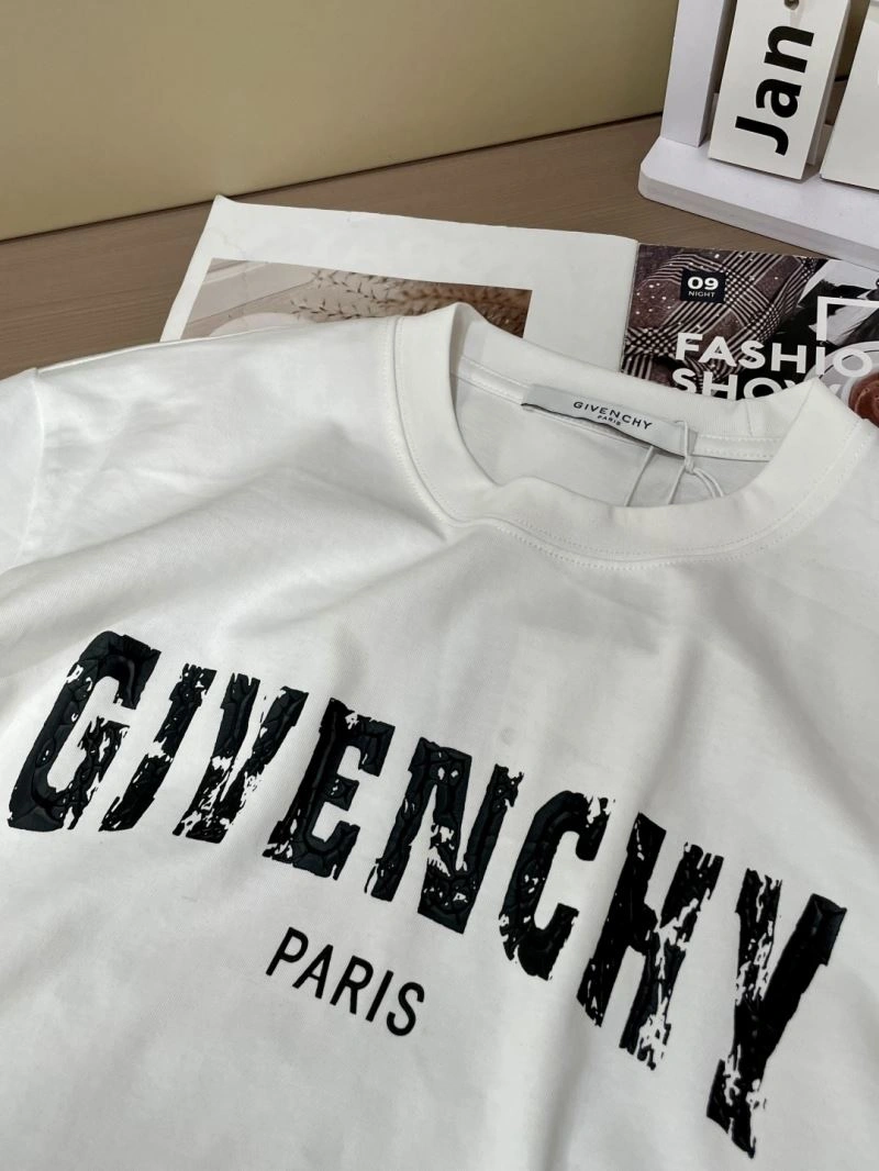 Top match Givenchy T-Shirts