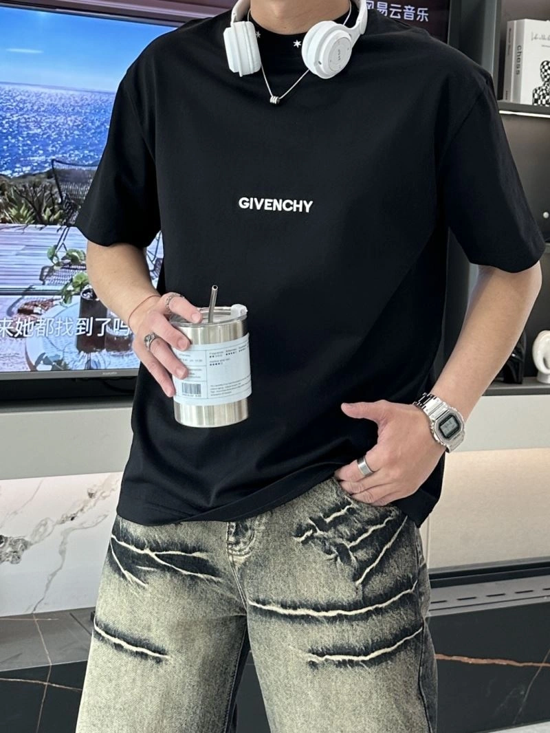 Givenchy T-Shirts