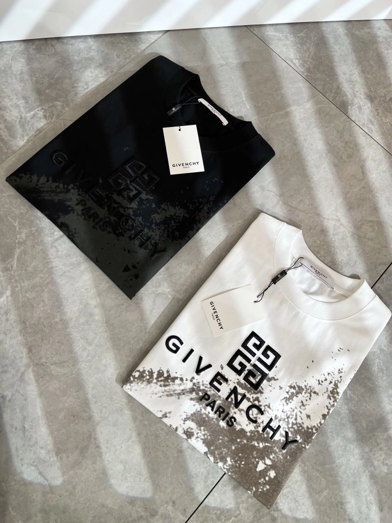 Givenchy T-Shirts