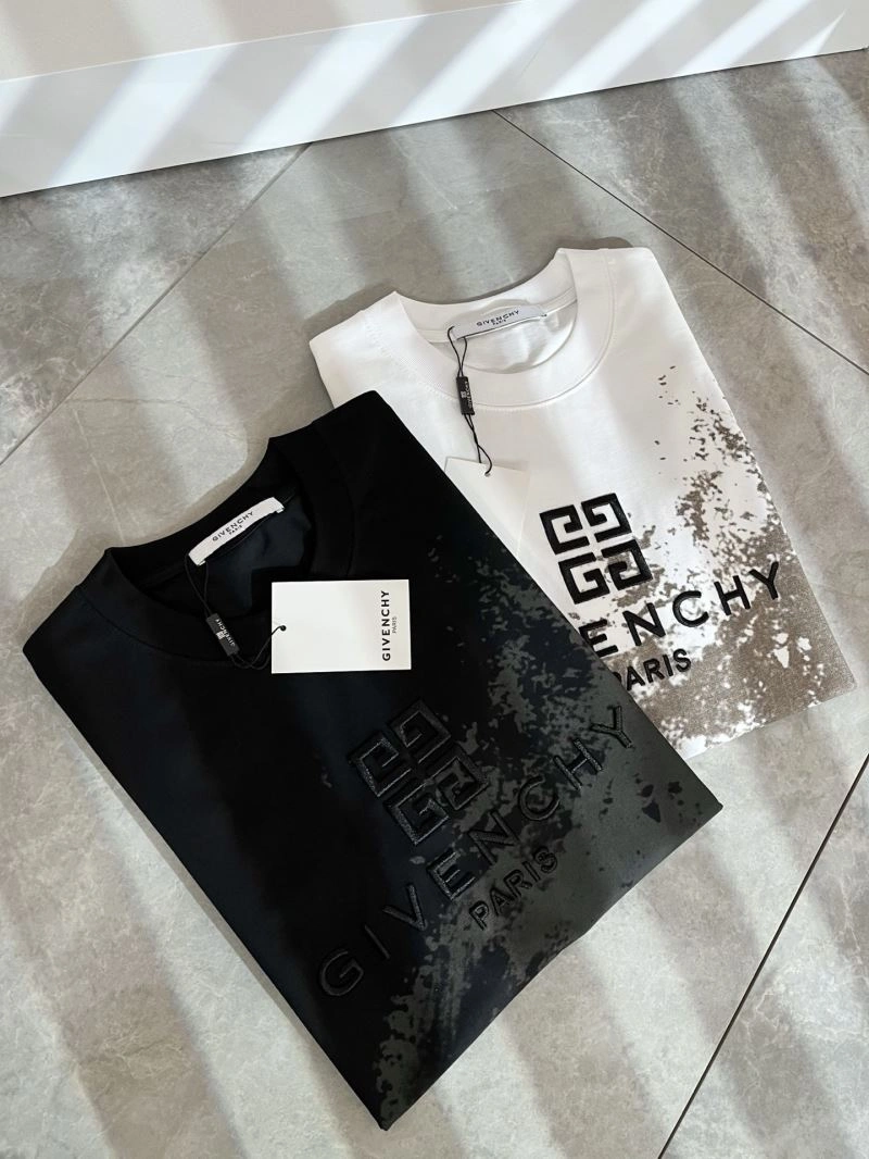High fidelity Givenchy T-Shirts