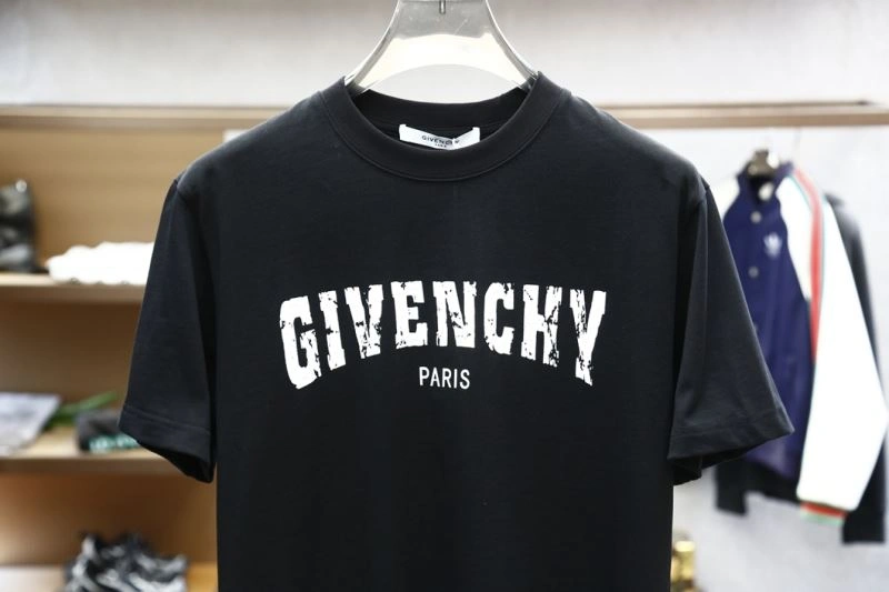 Reasonably priced Givenchy T-Shirts