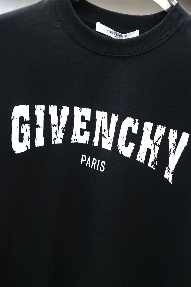 Reasonably priced Givenchy T-Shirts