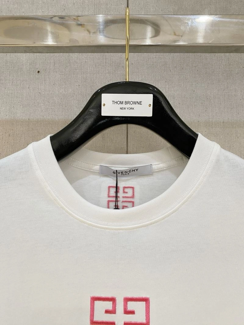 High accuracy Givenchy T-Shirts
