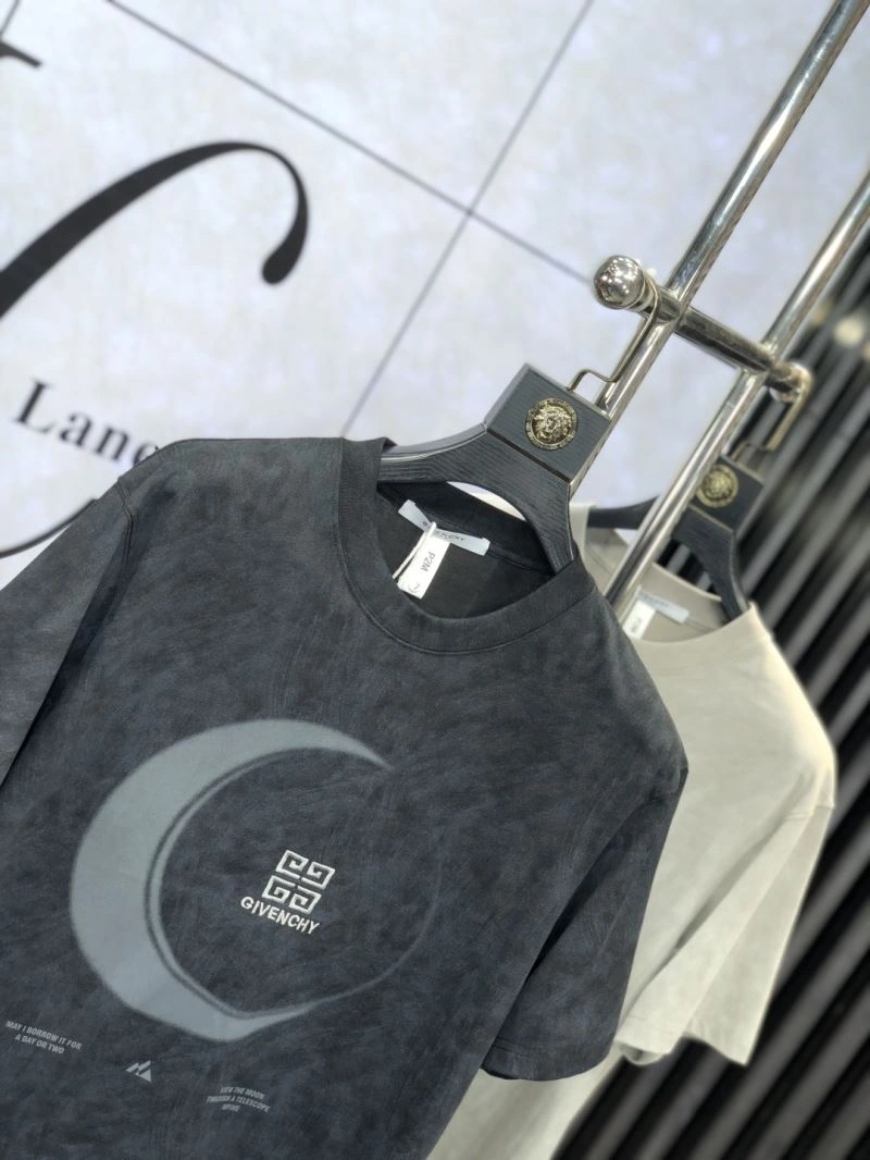 Indistinguishable Givenchy T-Shirts
