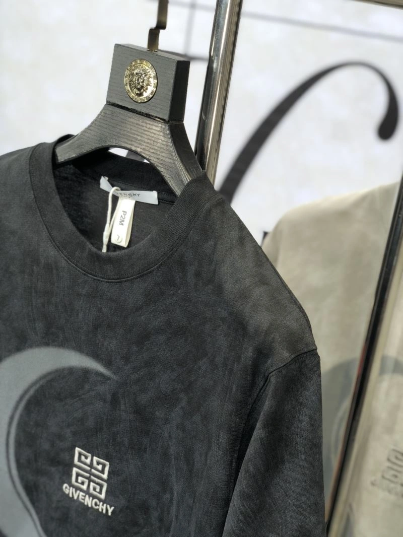 Indistinguishable Givenchy T-Shirts