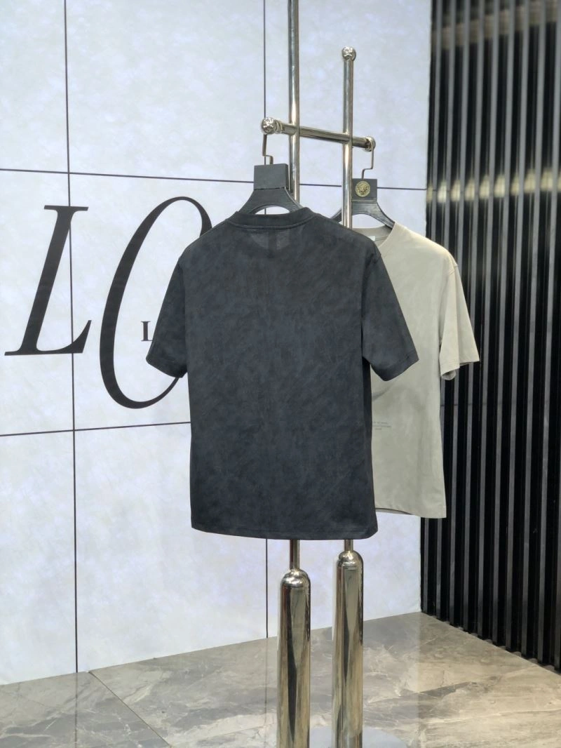Indistinguishable Givenchy T-Shirts