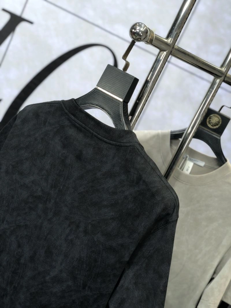 Indistinguishable Givenchy T-Shirts