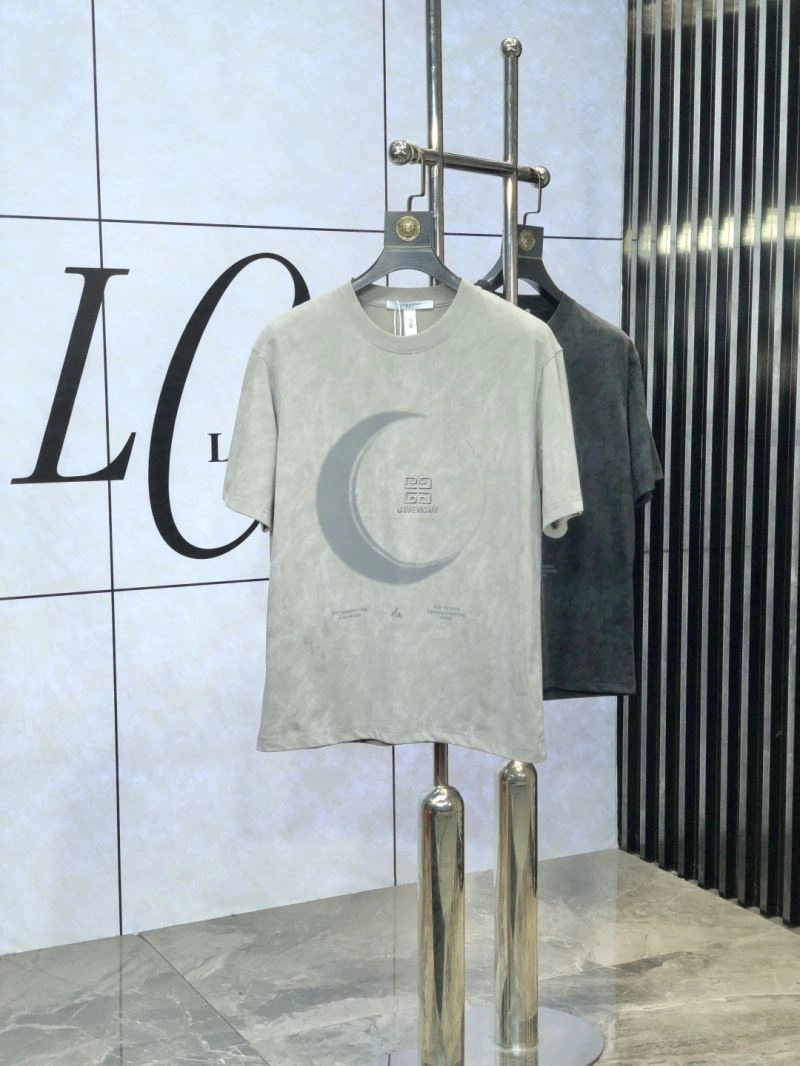 Givenchy T-Shirts