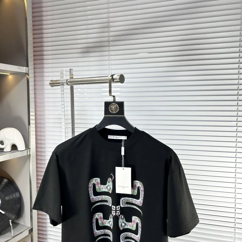 Factory-made Givenchy T-Shirts