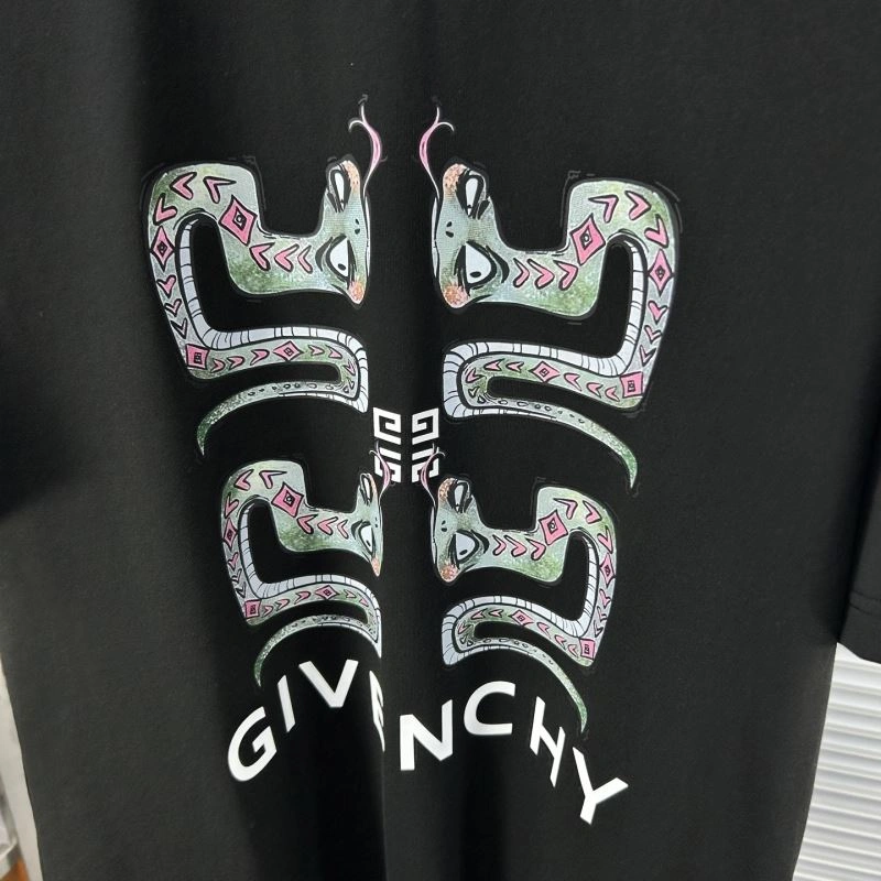 Factory-made Givenchy T-Shirts