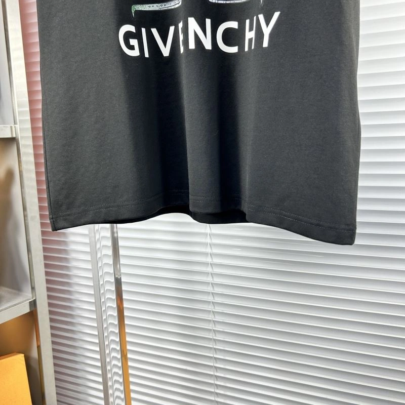 Factory-made Givenchy T-Shirts