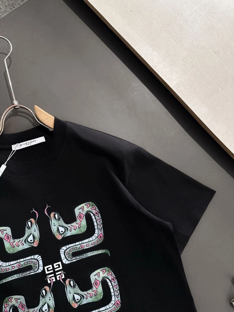 Top match Givenchy T-Shirts