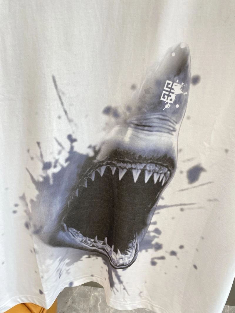 High fidelity Givenchy T-Shirts