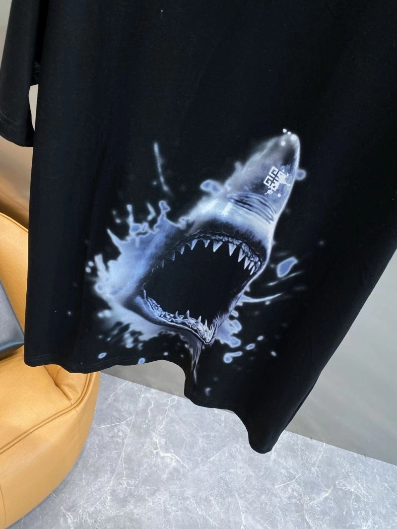 1:1 copy Givenchy T-Shirts