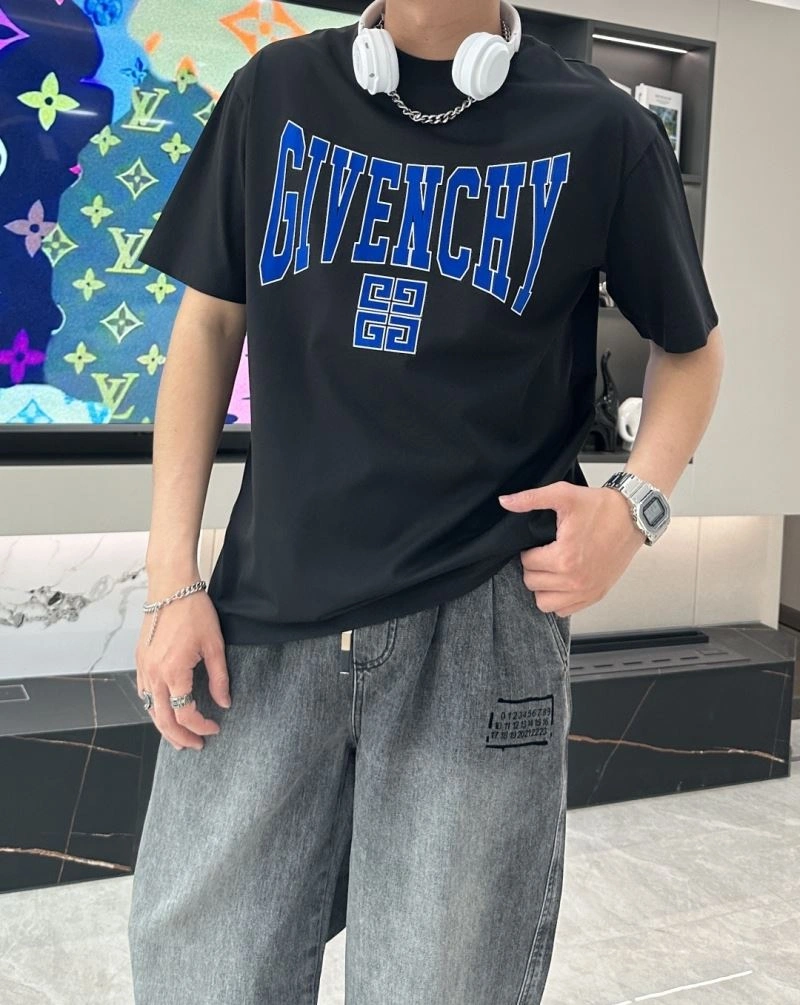Givenchy T-Shirts