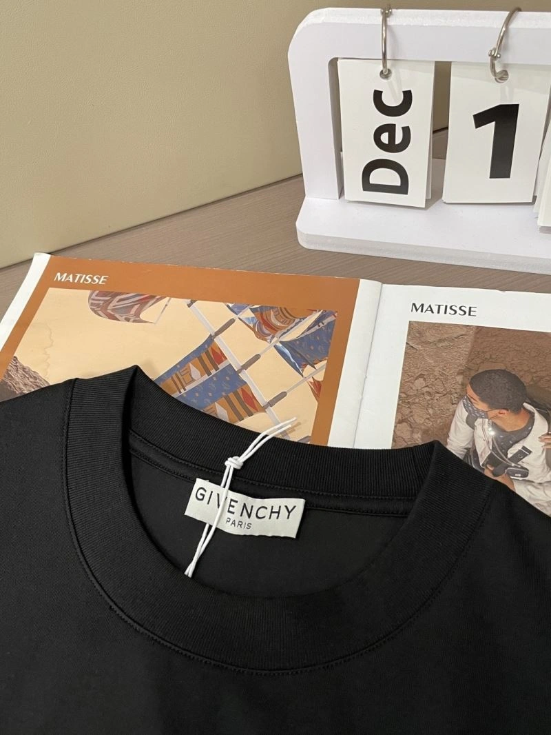 High accuracy Givenchy T-Shirts