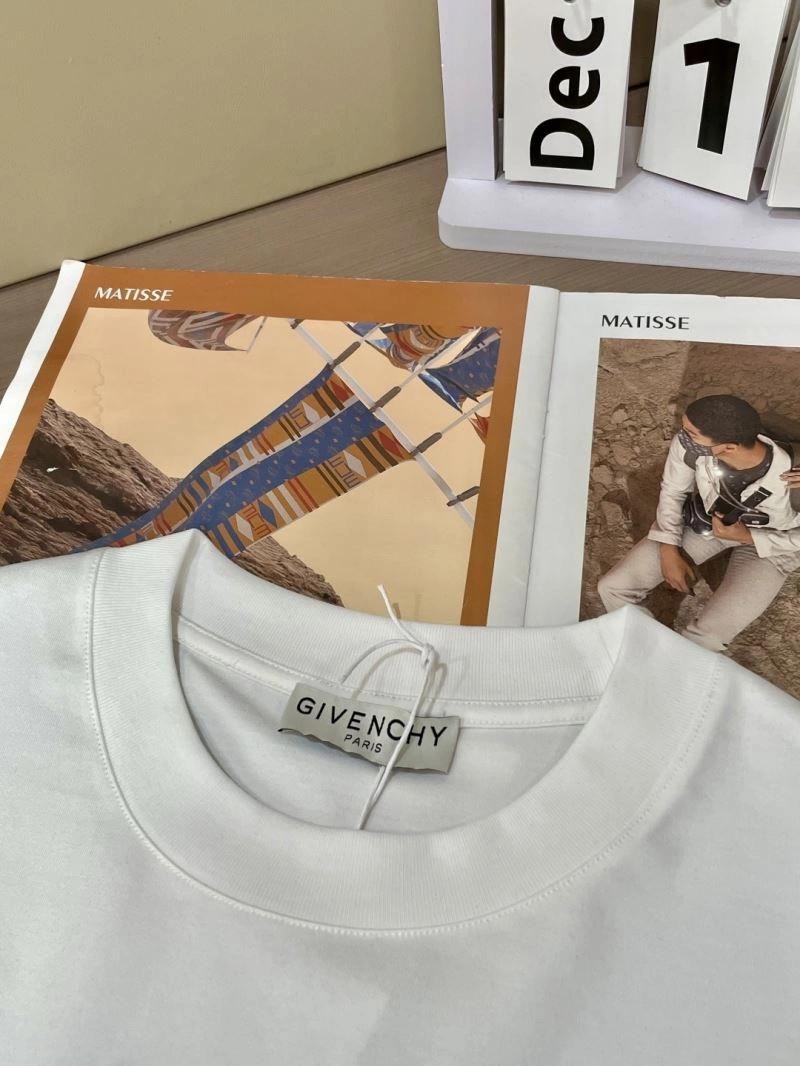 Economical Givenchy T-Shirts