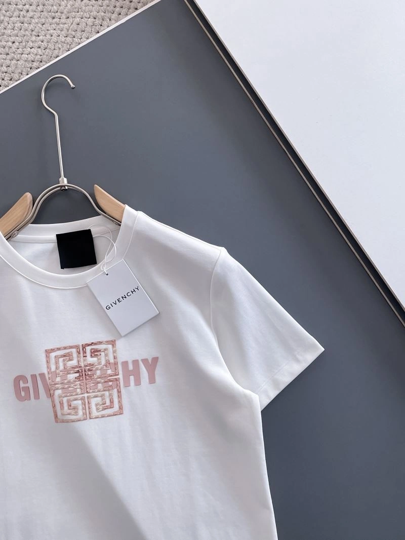 Indistinguishable Givenchy T-Shirts
