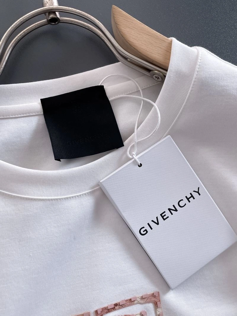 Indistinguishable Givenchy T-Shirts