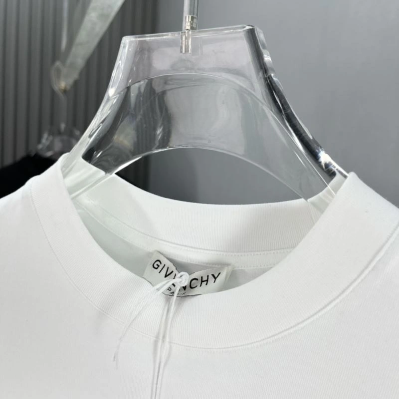 Reasonably priced Givenchy T-Shirts