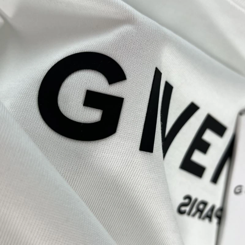 Reasonably priced Givenchy T-Shirts