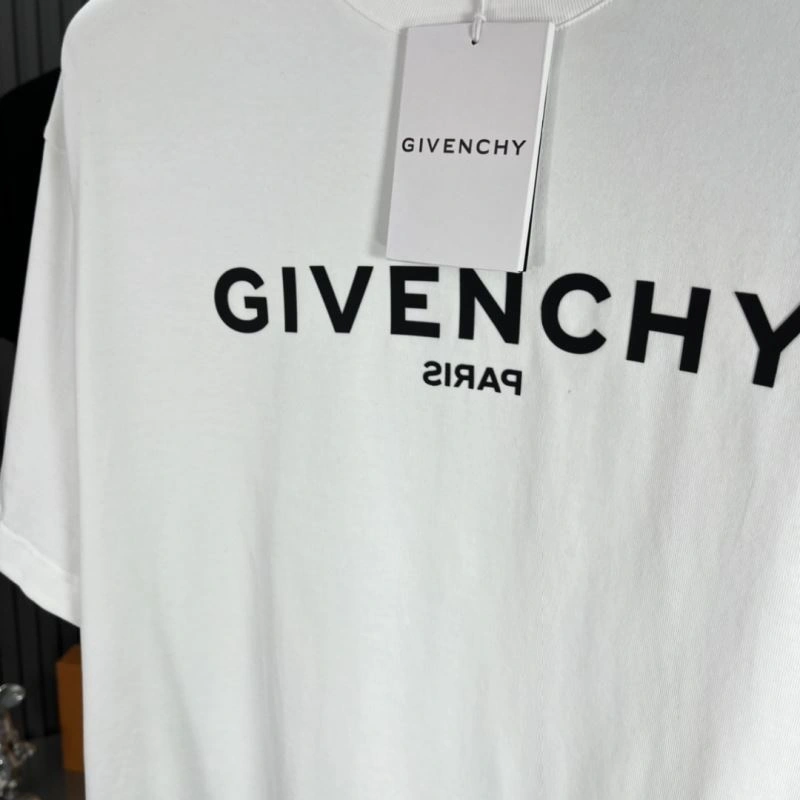 Reasonably priced Givenchy T-Shirts