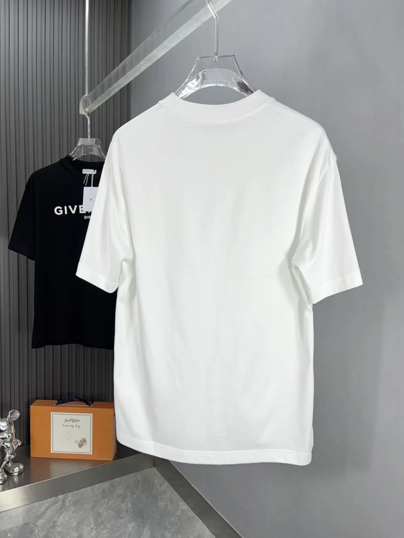 Reasonably priced Givenchy T-Shirts