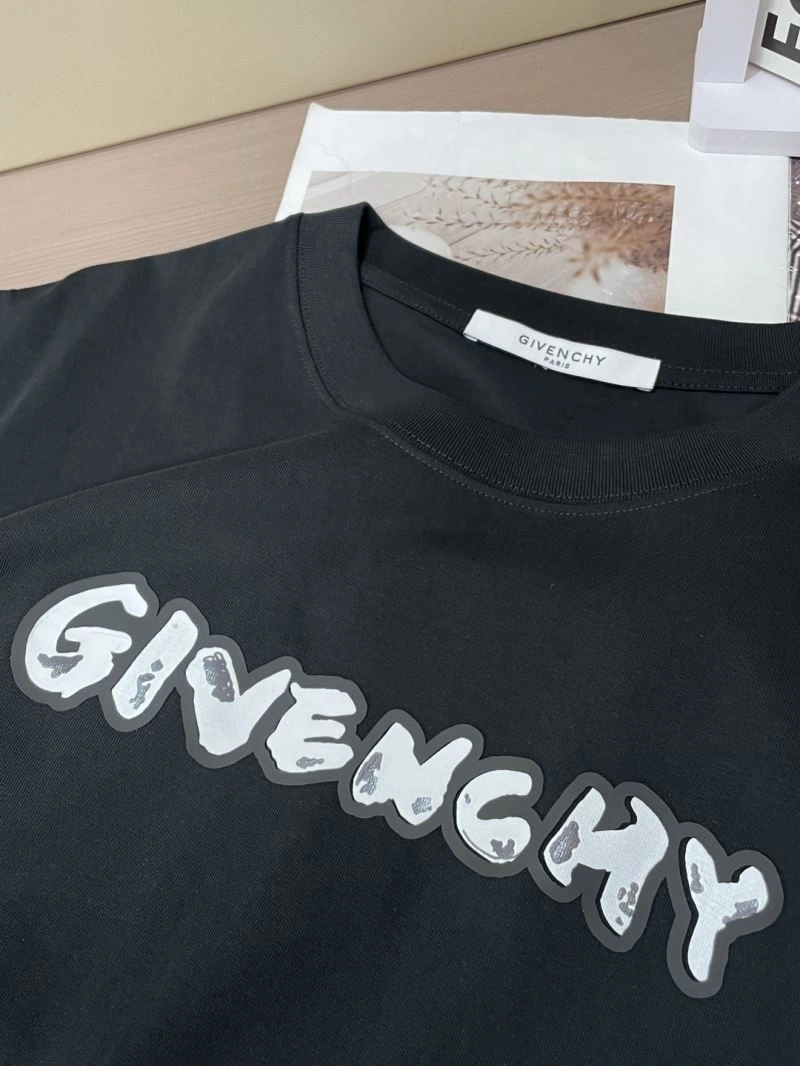 Reasonably priced Givenchy T-Shirts