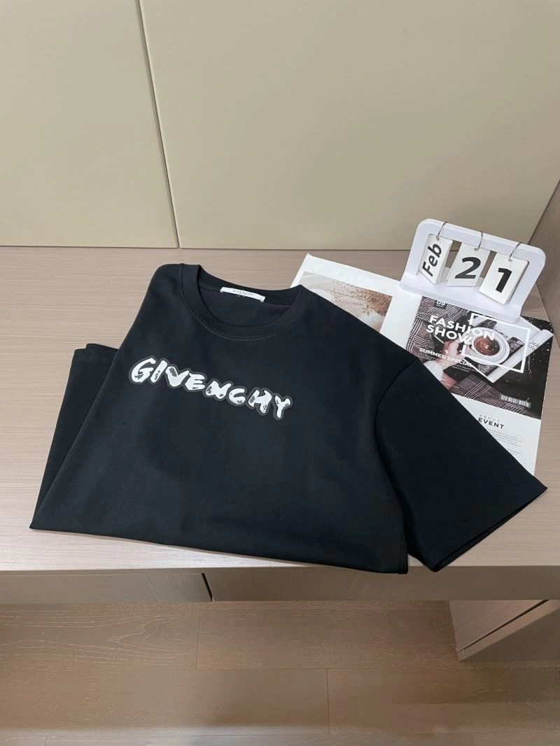 Reasonably priced Givenchy T-Shirts