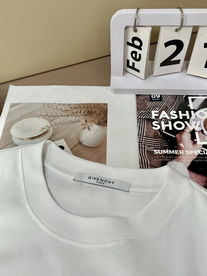 Reasonably priced Givenchy T-Shirts