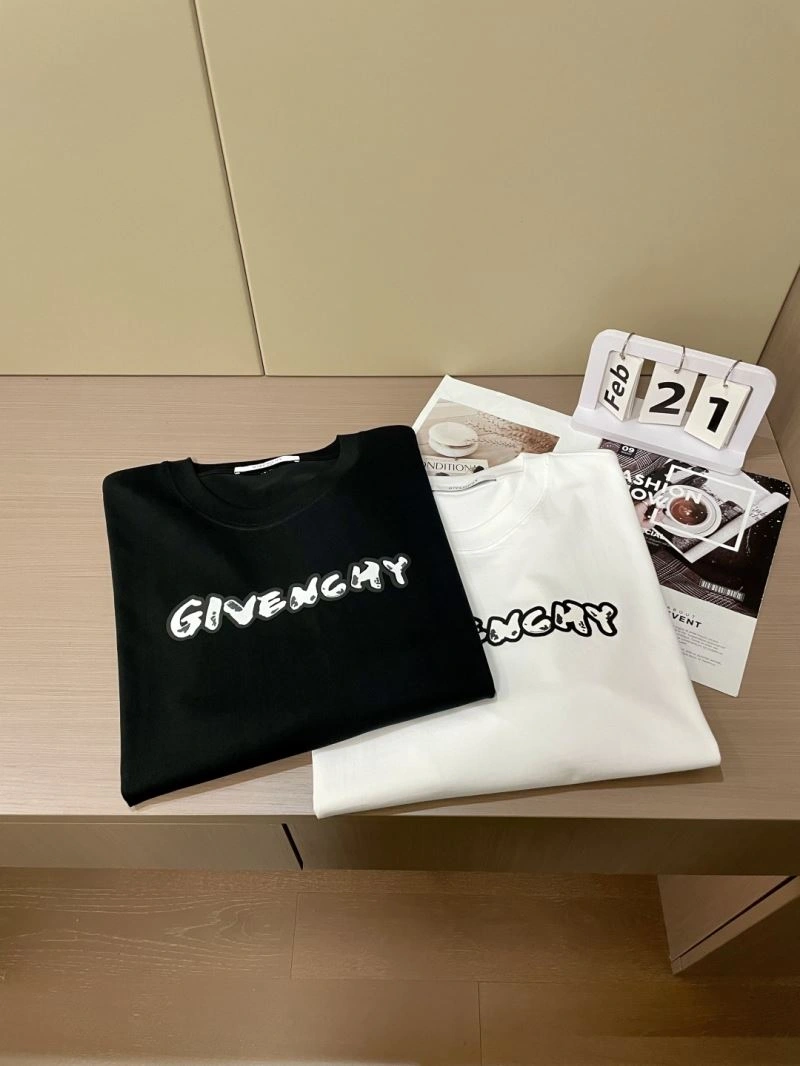 Reasonably priced Givenchy T-Shirts