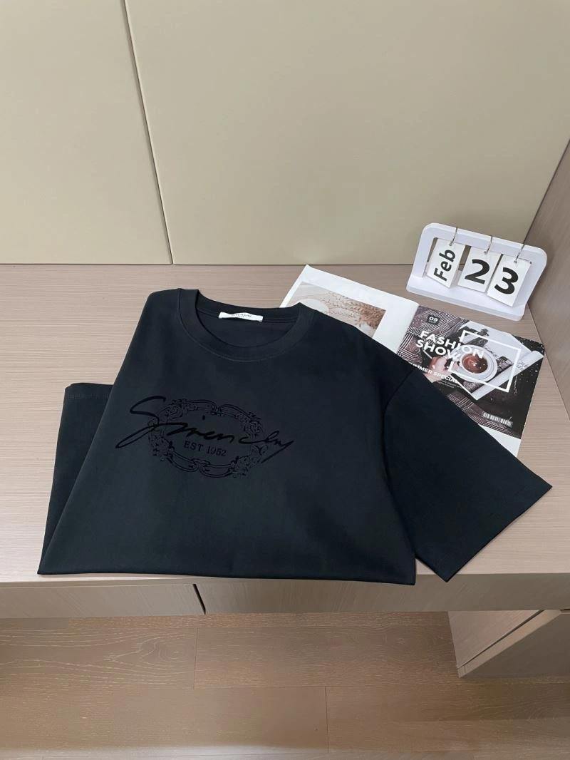 High accuracy Givenchy T-Shirts