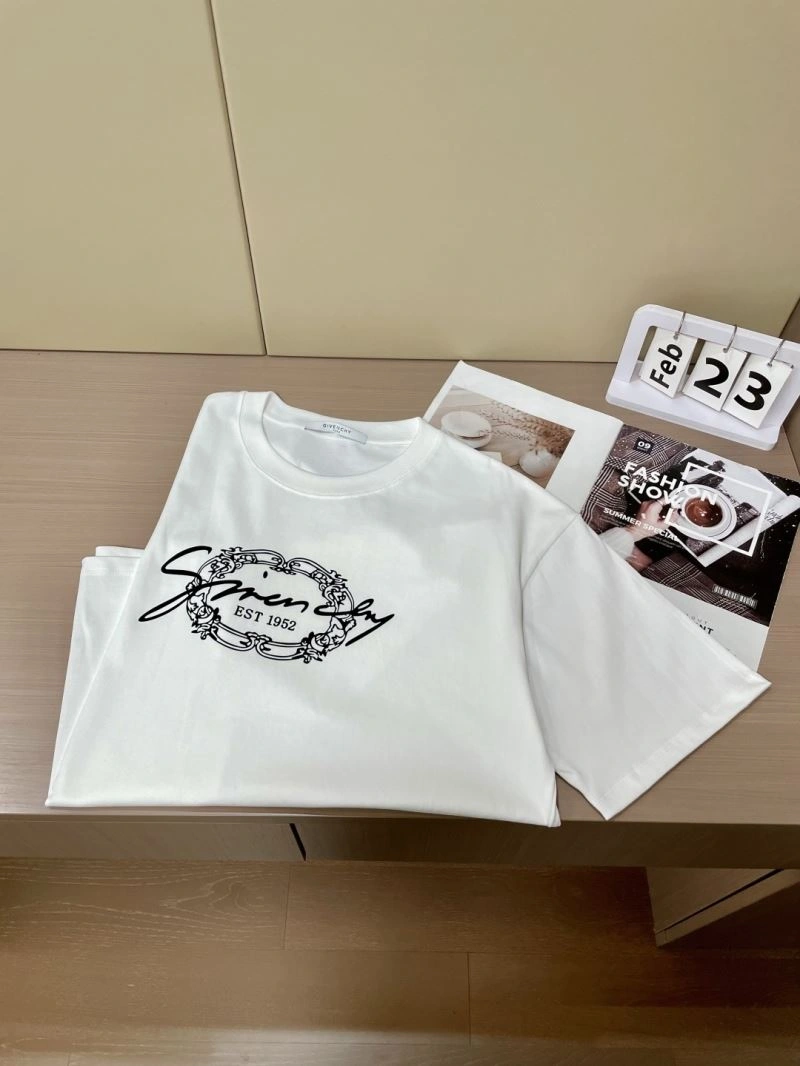 High accuracy Givenchy T-Shirts