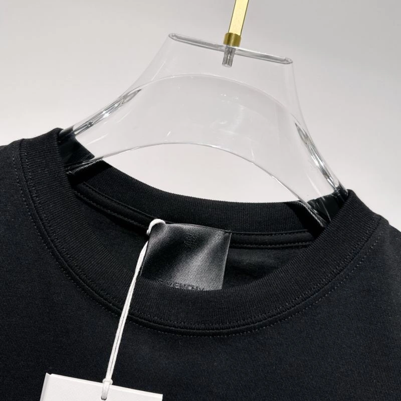 Top match Givenchy T-Shirts