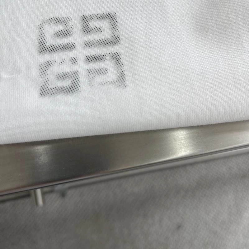 High fidelity Givenchy T-Shirts