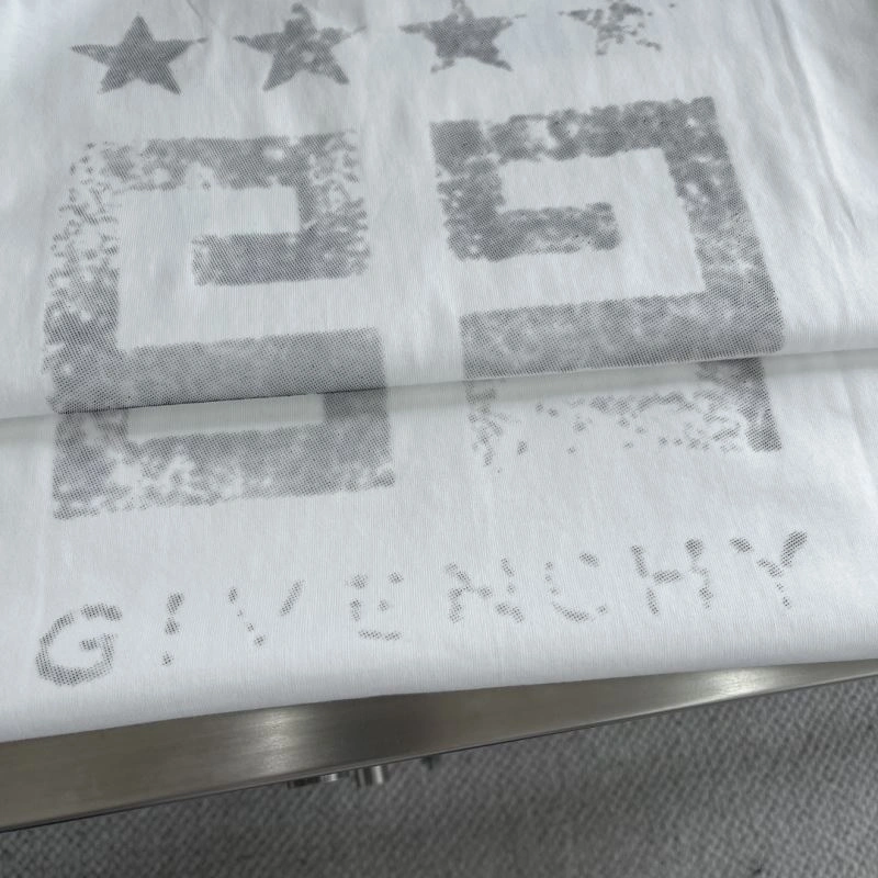 High fidelity Givenchy T-Shirts