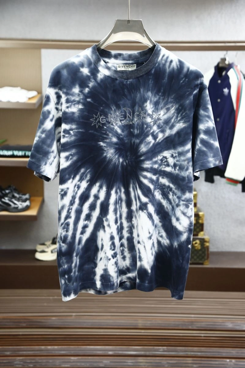 Givenchy T-Shirts