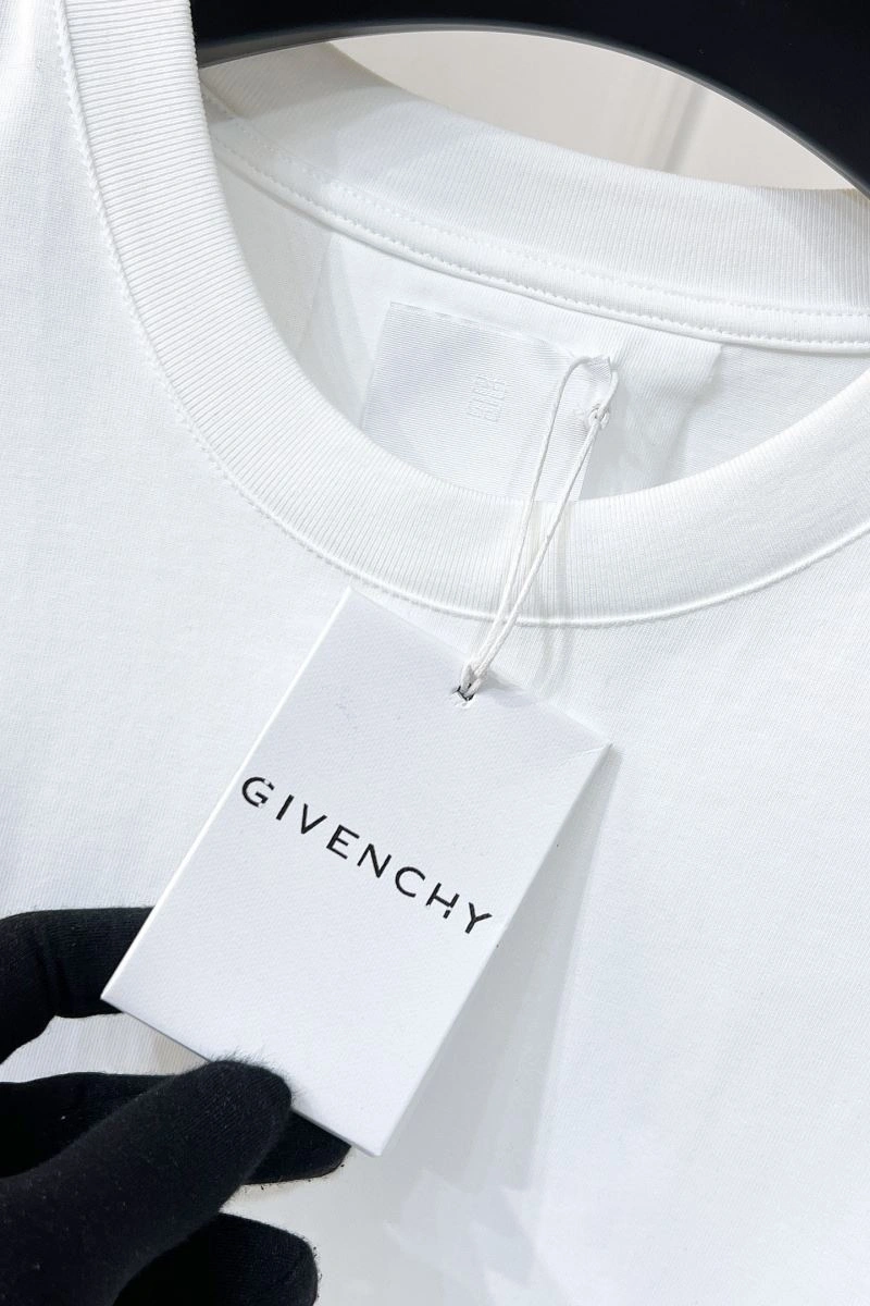 High accuracy Givenchy T-Shirts