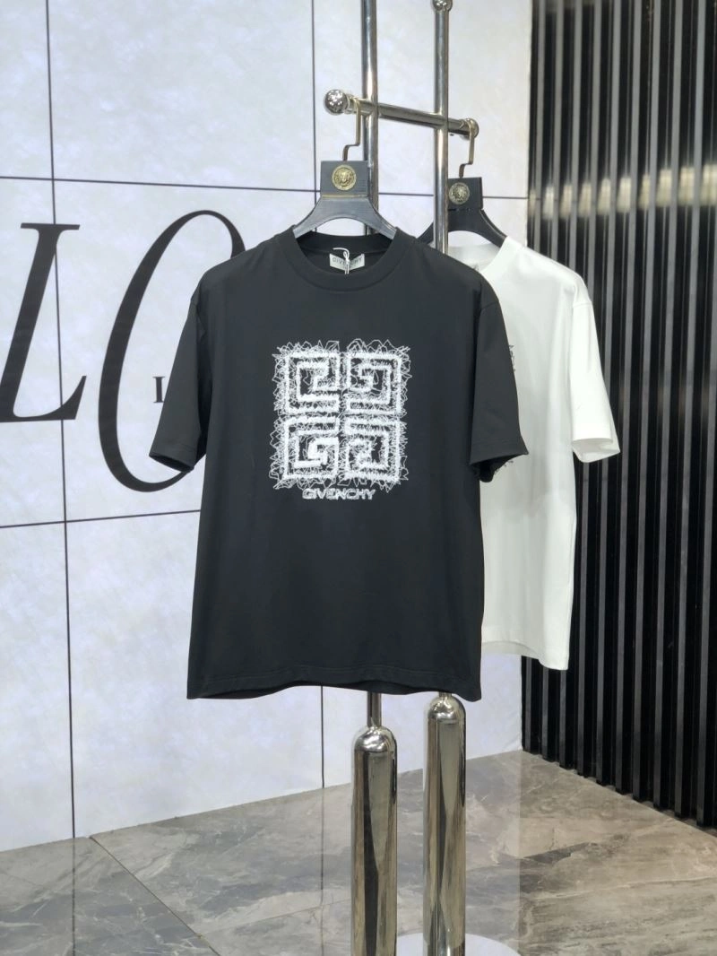 High fidelity Givenchy T-Shirts