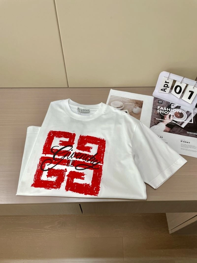 High accuracy Givenchy T-Shirts