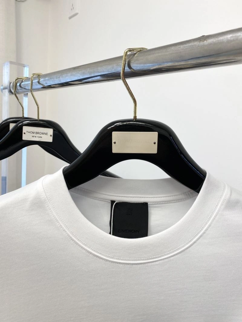 Factory-made Givenchy T-Shirts