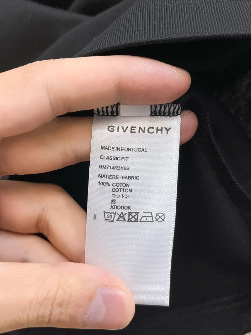 Reasonably priced Givenchy T-Shirts