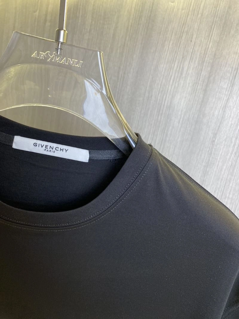 Inexpensive Givenchy T-Shirts