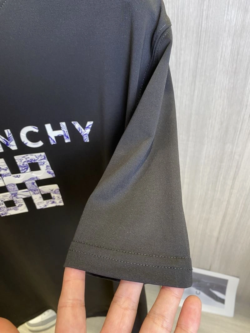 Inexpensive Givenchy T-Shirts