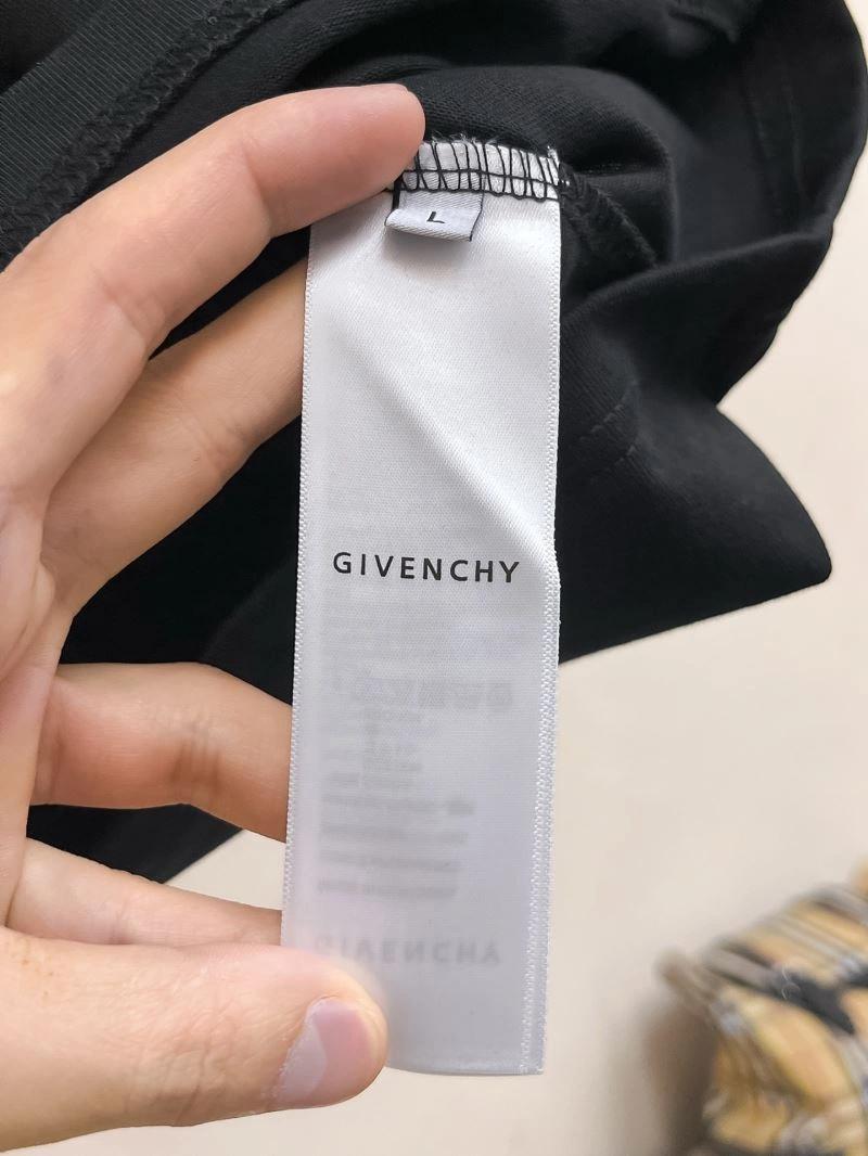 High fidelity Givenchy T-Shirts