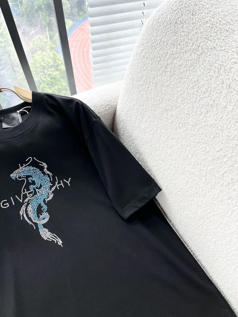 Top match Givenchy T-Shirts