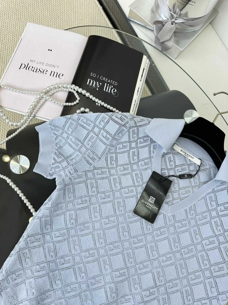 Inexpensive Givenchy T-Shirts